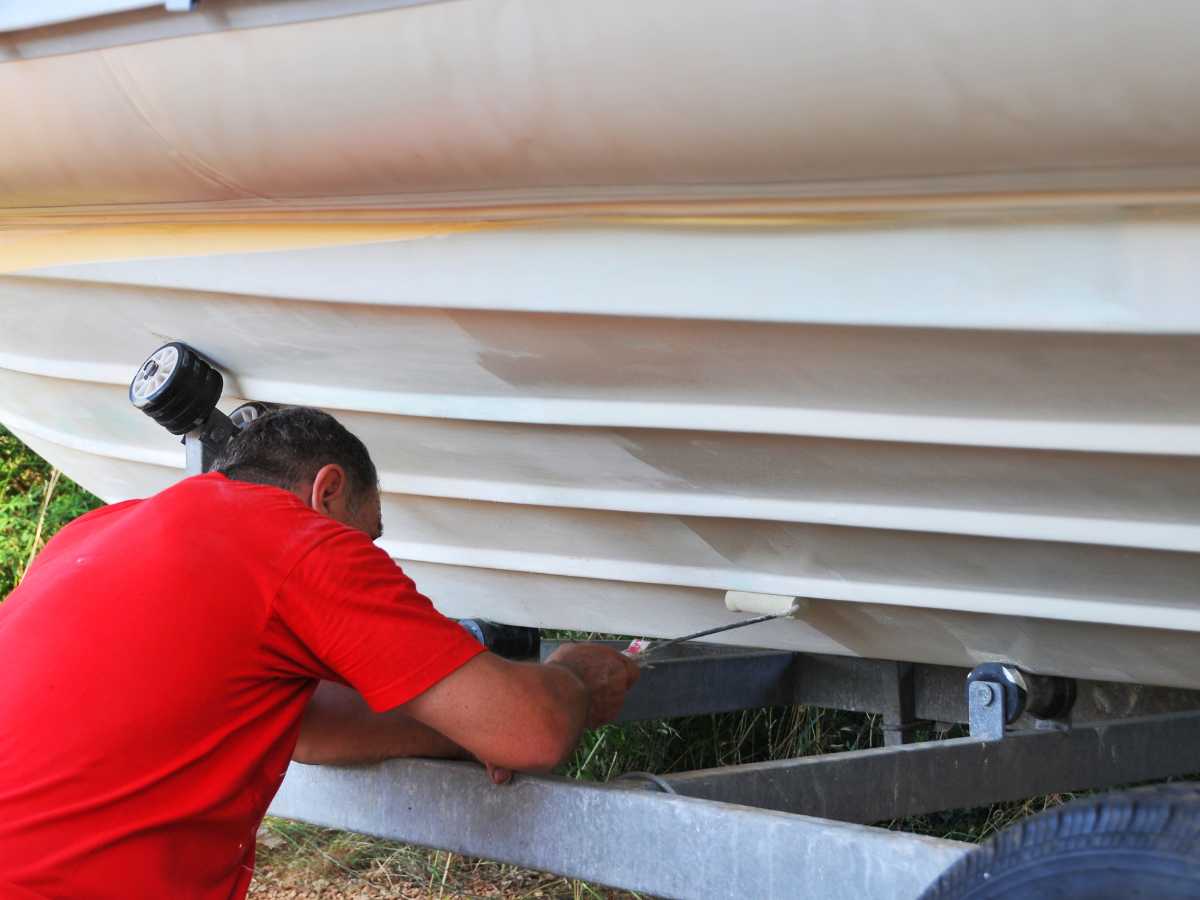 Boat-Maintenance - In-Command Seamanship Training - Recreational ...