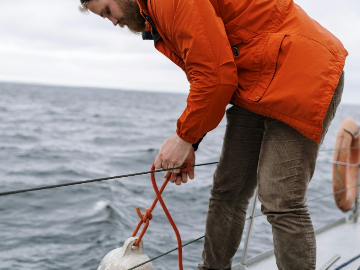 4 - In-Command Seamanship Training - Recreational Boating and ...